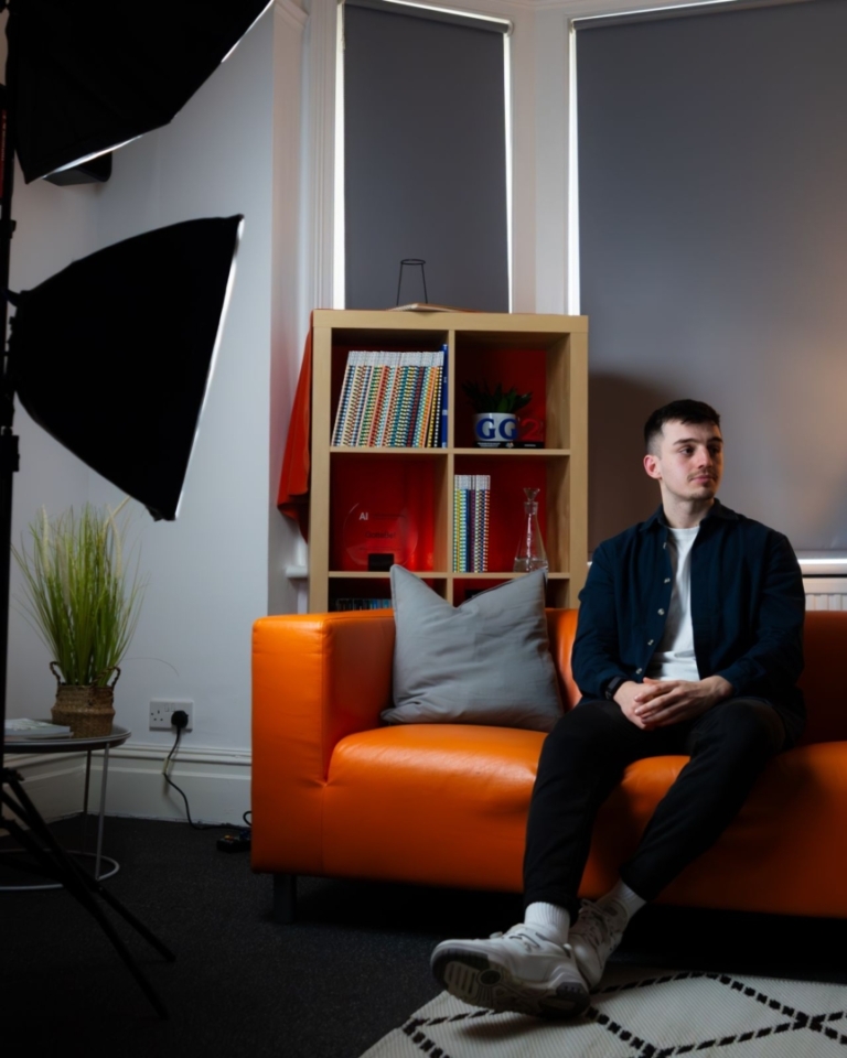 Using Natural Light vs. Artificial Light in Photography: Pros and Cons